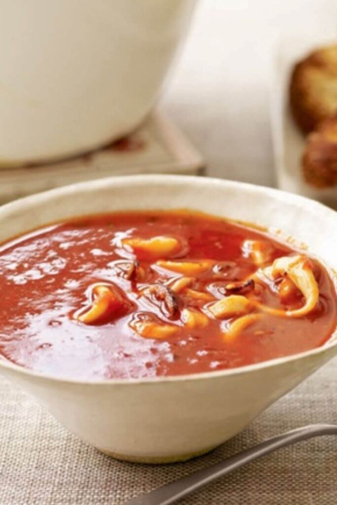 Giada Spicy Calamari Stew With Garlic Toasts | Giada Recipes